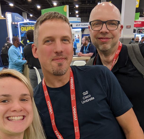 Re: Come get your Meraki Community badge ribbons at the Meraki Lounge ...